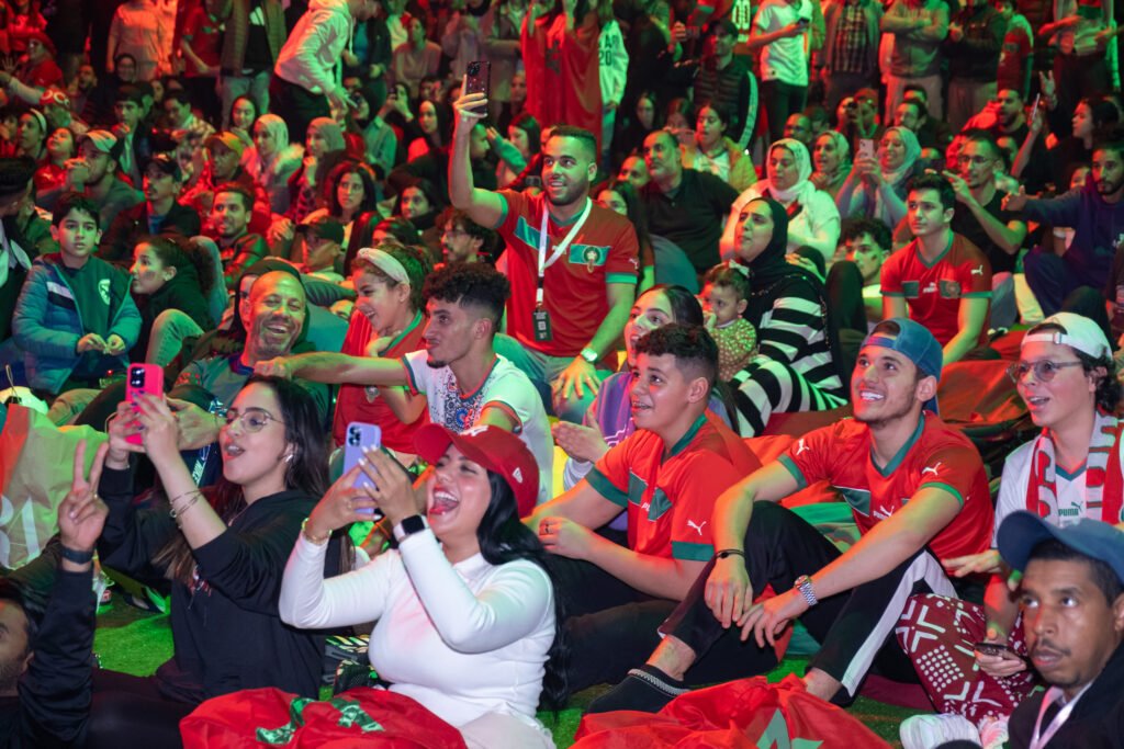 كأس أمم إفريقيا 2025: Live Foot Zone بالدار البيضاء تجربة المشجعين ...